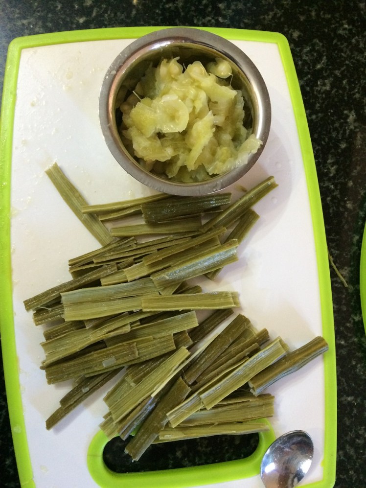 Drumstick/Murunga Kai Rasam – Tingle-UR-Tastebuds